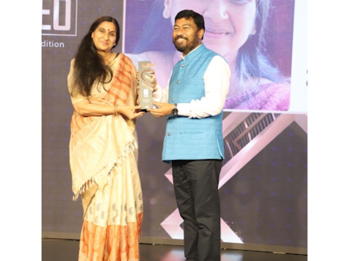 ONGC CMD conferred with ‘Inspiring CEO of India’ Award at ET CEO ...