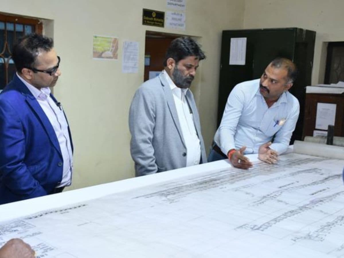CMD of MOIL Limited, Shri. Ajit Kumar Saxena visited Dongribuzurg and ...