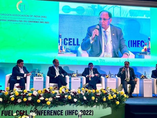 ONGC CMD chairs leadership panel at 9th International Hydrogen & Fuel ...